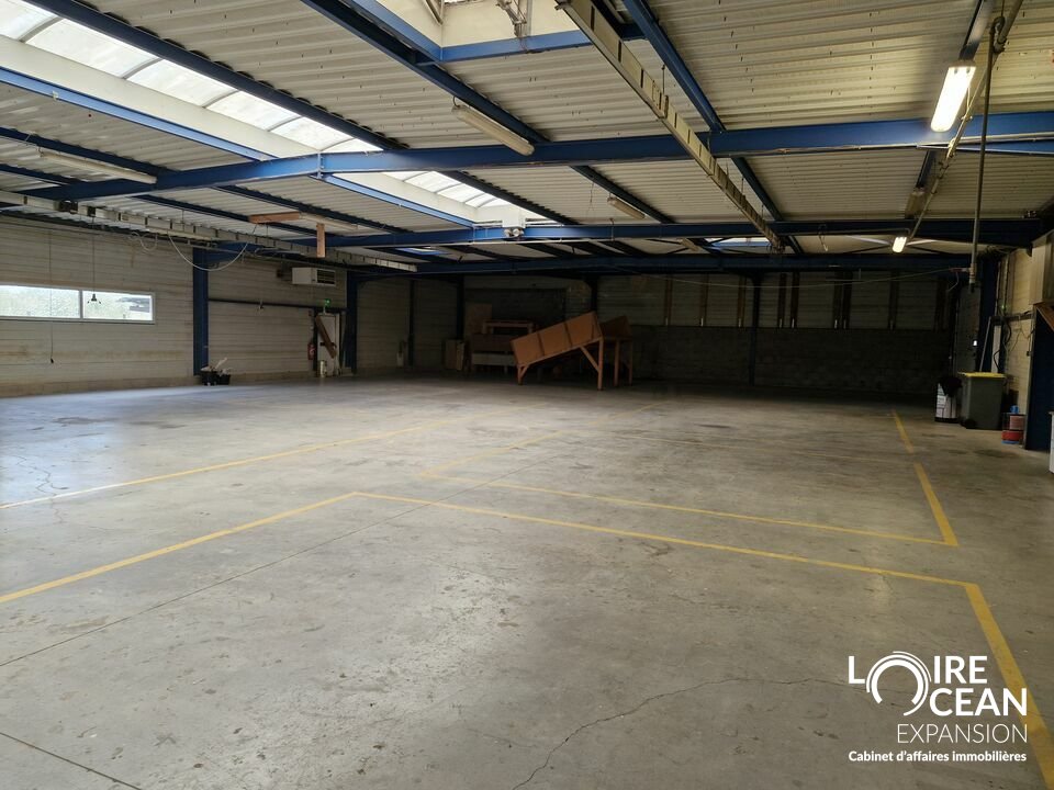 Bâtiment industriel à louer à REZE - 900 m² - Solutions Ouest Implantation